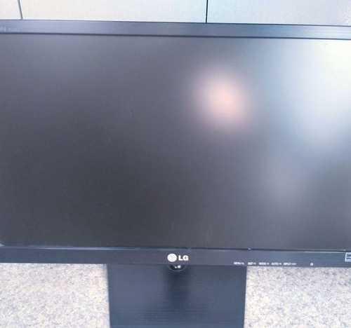 Монитор 22" LG Flatron E2242C (VGA) FHD