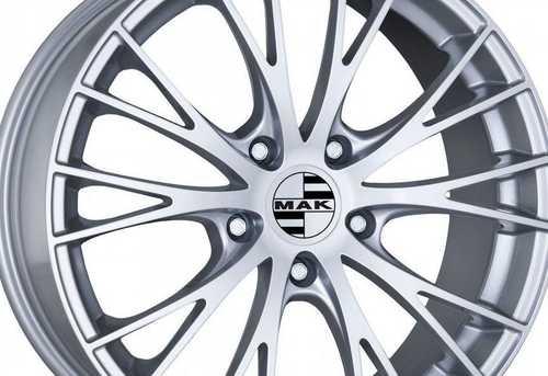 R19 5x130 8,5J ET48 D71,6 MAK Rennen Silver