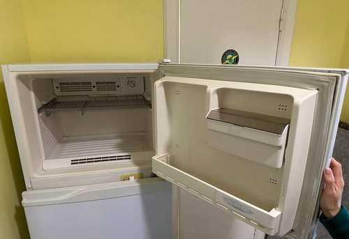 Продам холодильник рабочий бу