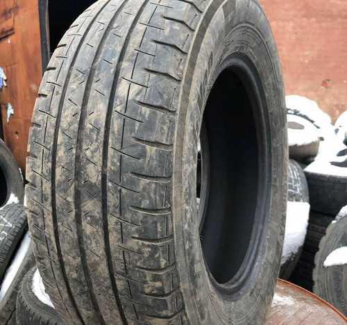 Yokohama BluEarth-Van RY55 215/70 R15C