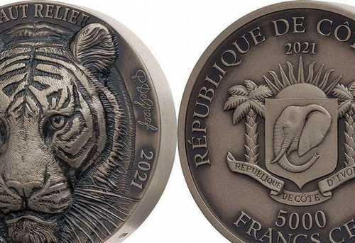 Серебряная монета Большая пятерка Азии "Тигр"
