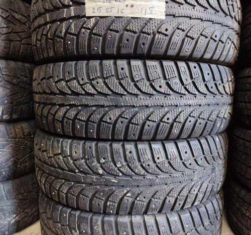 GT Radial Champiro IcePro 215/65 R16