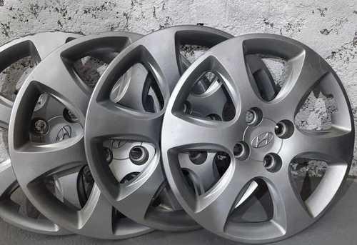Колпаки для штампованных дисков Hyundai R15