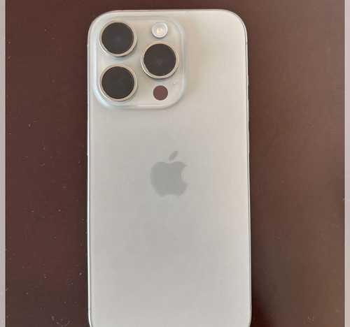 iPhone 15 Pro, 256 ГБ