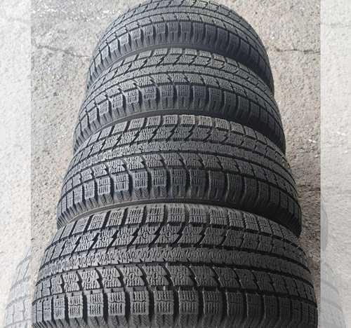 Toyo Observe GSi-5 215/55 R17 98Q