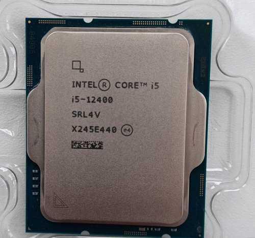 Intel Core i5-12400 (с графическим ядром)