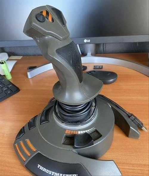 Джойстик ThrustMaster Top Gun Fox Pro 2 USB