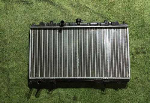Радиатор охлаждения двигателя Nissan Almera N16
