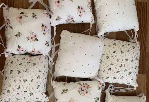 Бортики подушки в детскую кроватку для девочки