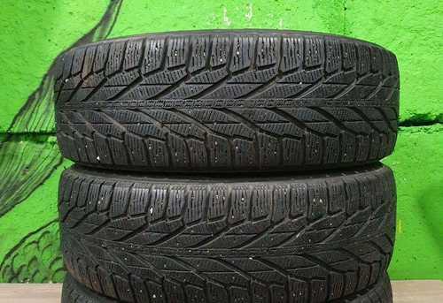 Nokian Tyres Hakkapeliitta R2 215/70 R16