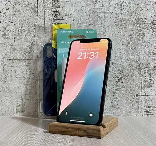 iPhone Xs, 64 ГБ