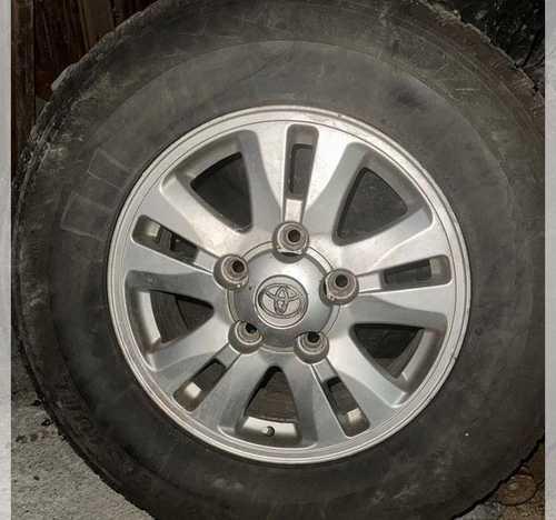 Bridgestone Blizzak Spike-01 285/65 R17