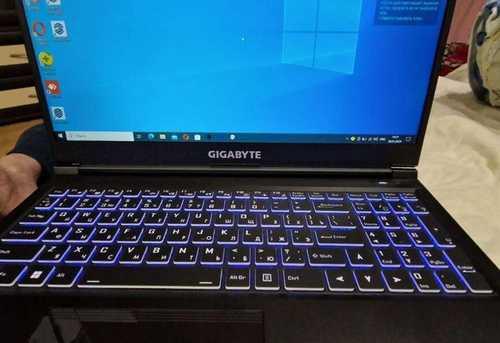 Ноутбук gigabyte g5