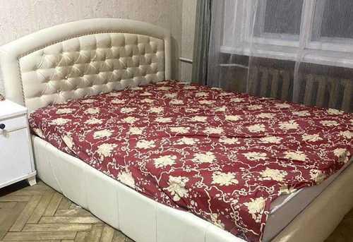 Кровать двуспальная 160х200 с матрасом