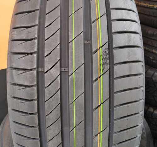 Kumho Ecsta PS71 245/40 R21 100Y