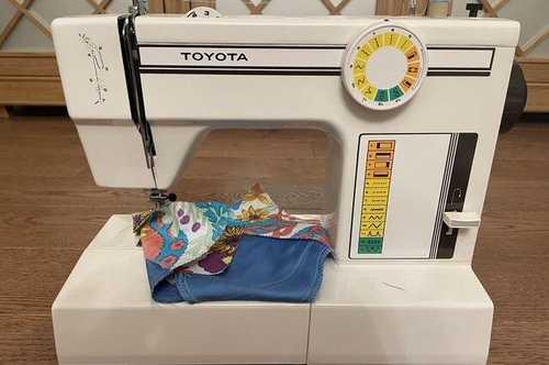 Швейная машинка Toyota 2440