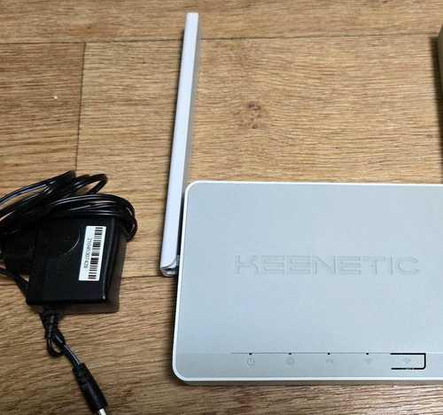 Wi-Fi роутер Keenetic Lite (модель KN-1311)