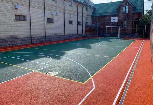 Спортивная площадка для взрослых и детей