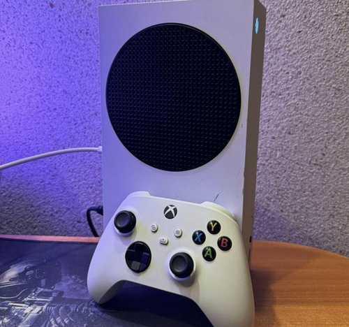 Xbox Series S 512GB + Геймпад