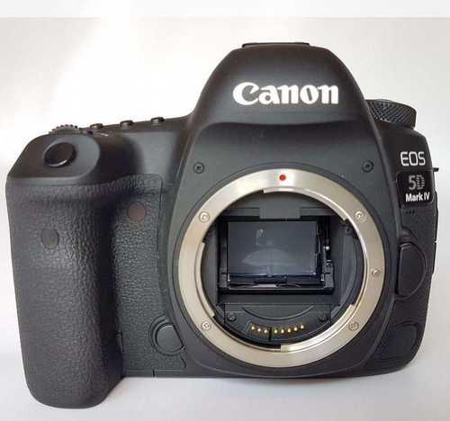 Фотоаппарат Canon 5D Mark IV Body 5тыс пробег