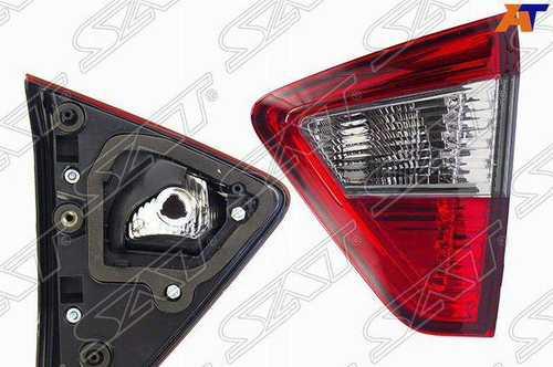 Фонарь правый задний в крышку багажника Terrano 3