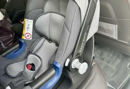 Автокресло Britax Romer Baby-Safe i-Size+Flex Base