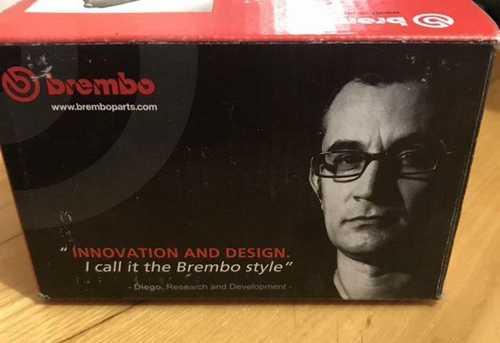 Brembo (тормозные колодки задние)