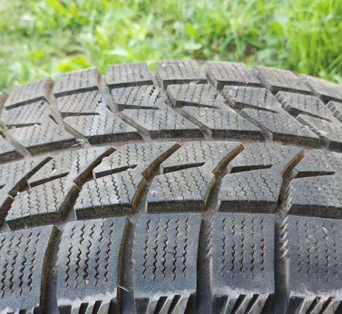 Bridgestone Blizzak WS-60 215/65 R16