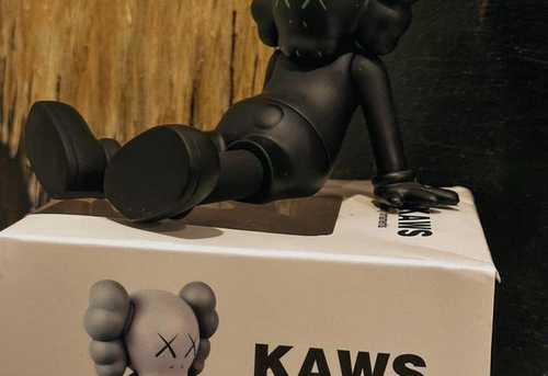 Kaws игрушка