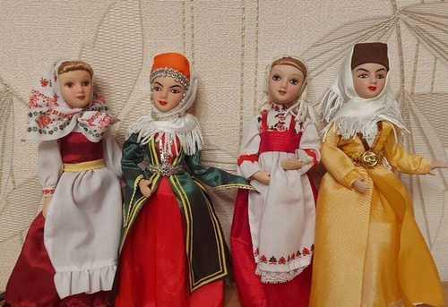 Коллекционная кукла в народных костюмах