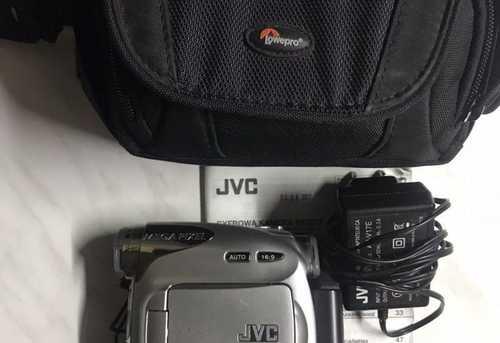 Видеокамера JVC GR-D650E