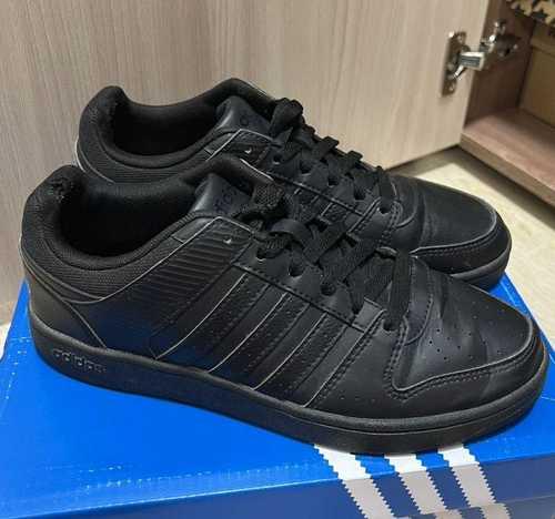 Кроссовки женские adidas 38 размер