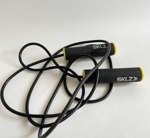 Скакалка sklz Jump Rope для фитнеса
