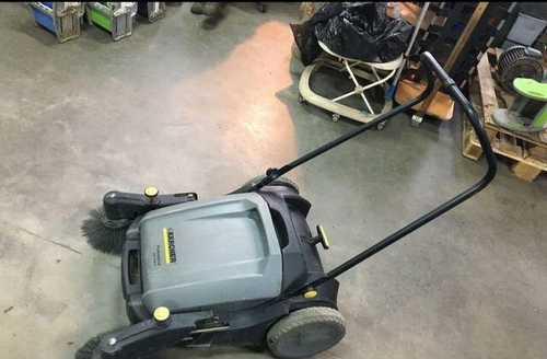 Подметальная машина karcher professional KM 70/20C