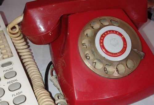 Старый телефон дисковый