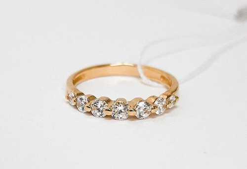 Золотое кольцо с фианитами 15,5 р (10800)