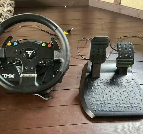 Игровой руль thrustmaster TMX force feetback