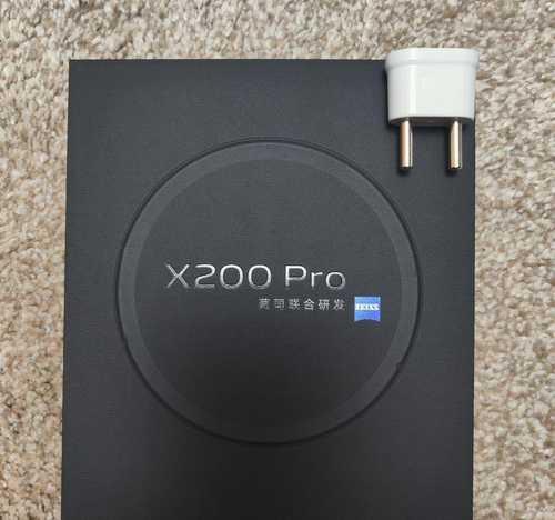Vivo X200 Pro, 12/256 ГБ