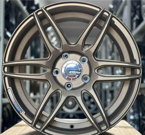 Диски Cosmis Racing mrii R17 7.5j +26 5*114.3