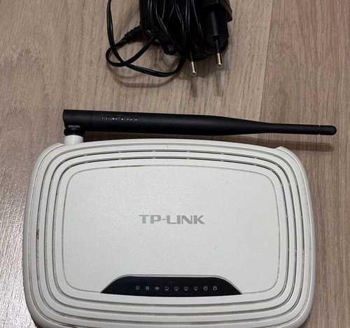 Wifi роутер TP link TL-WR740N рабочий