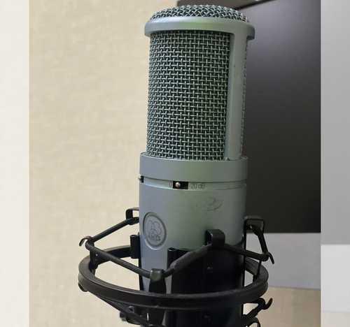 Студийный микрофон AKG P120