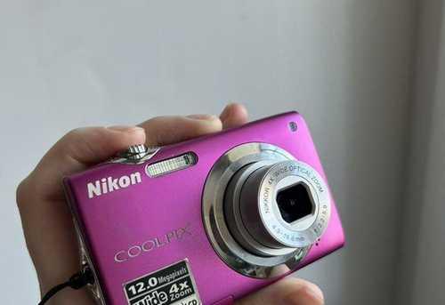 Компактный фотоаппарат Nikon Coolpix S3000