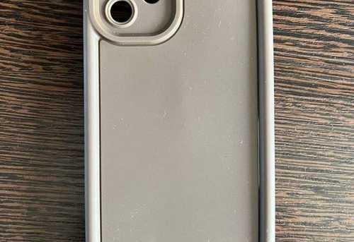 Чехол на iPhone 12