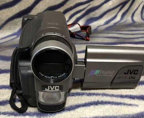 Компактная видеокамера JVC Super VHS GR-SXM920U