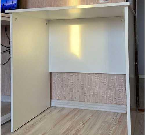 Письменный стол IKEA marren 7552