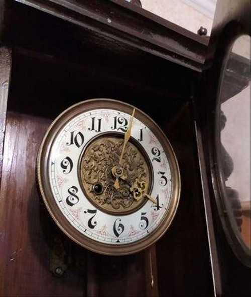 Антикварные настенные часы с боем