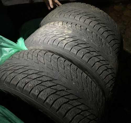 Nokian Tyres Hakkapeliitta R2 245/50 R18 100R