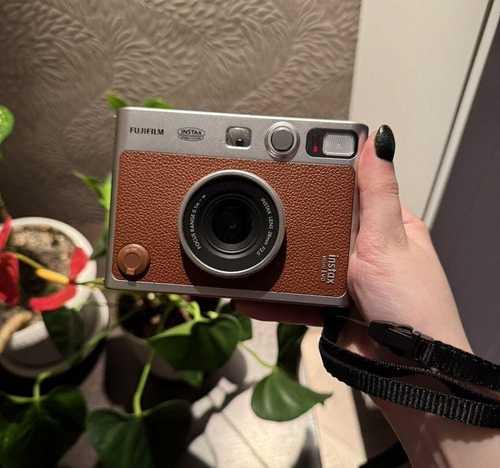 Фотоаппарат instax mini evo brown