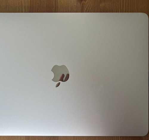 Macbook air m1 8gb A2337