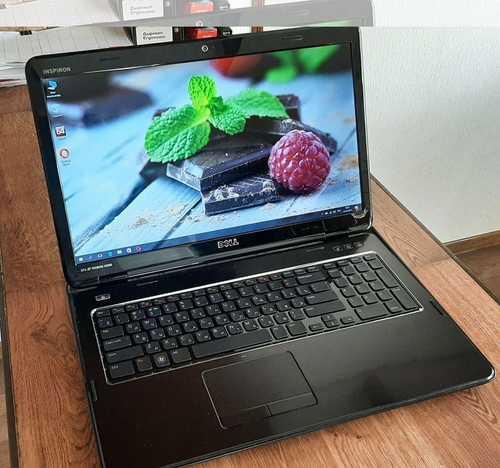 Ноутбук Dell Inspiron N7110 17" #1163